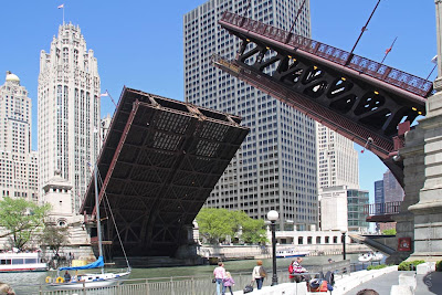 Chicago - Architecture & Cityscape: Chicago River Bridge Lifts