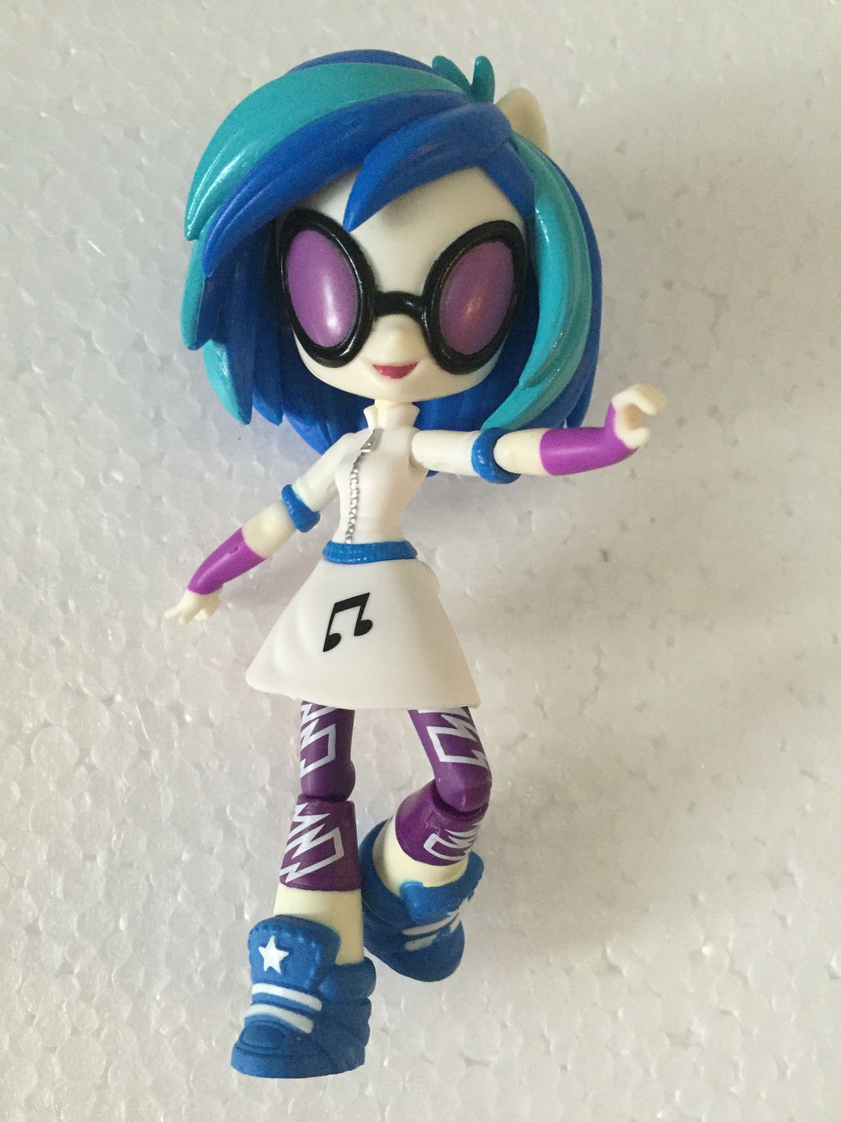 Equestria Girls Vinyl Scratch