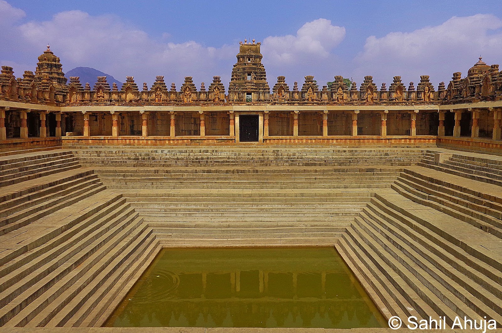 Pixelated Memories: Nandi Hills & Bhoga Nandeeshwara Temple ...