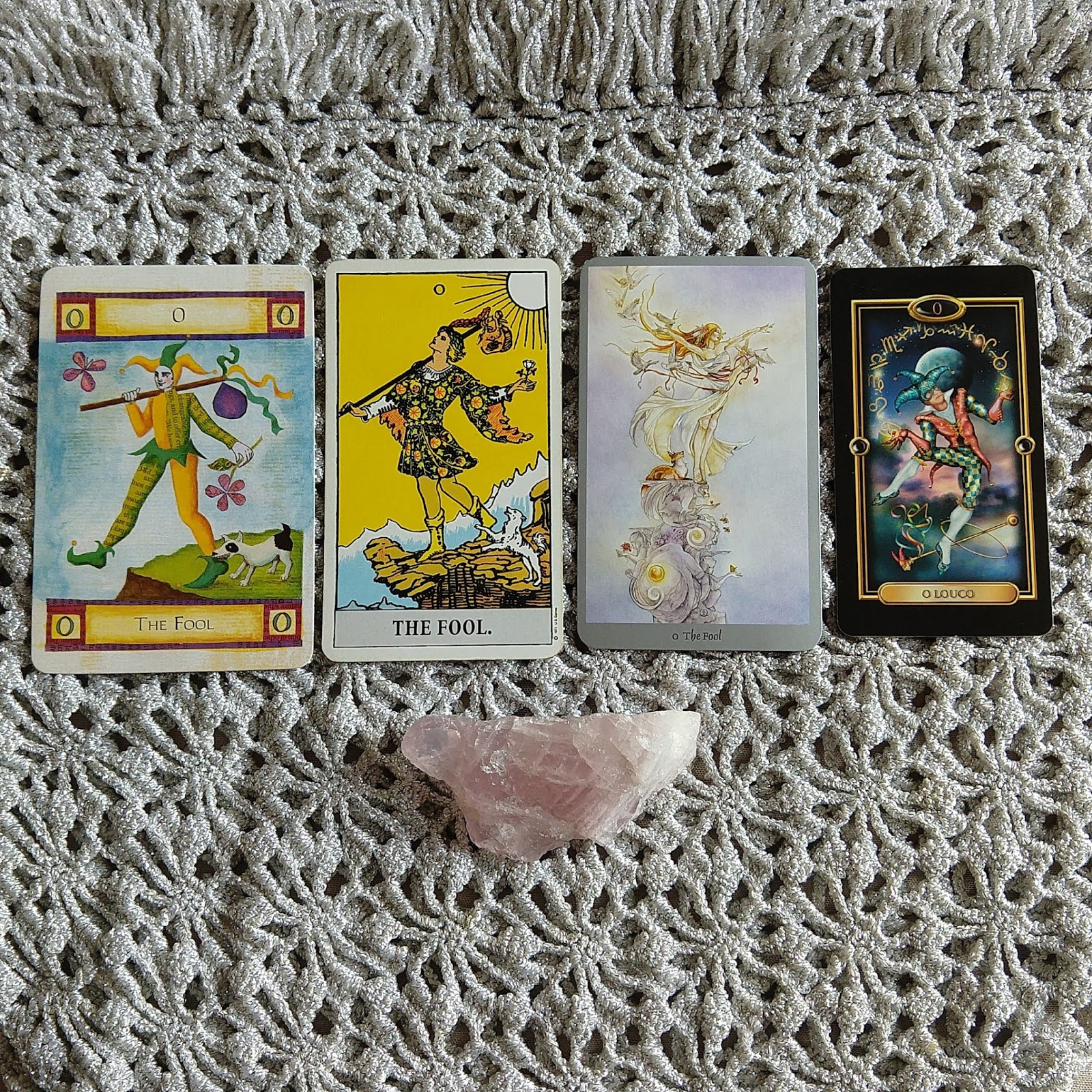 ARIELA TAROT: 0 - THE FOOL