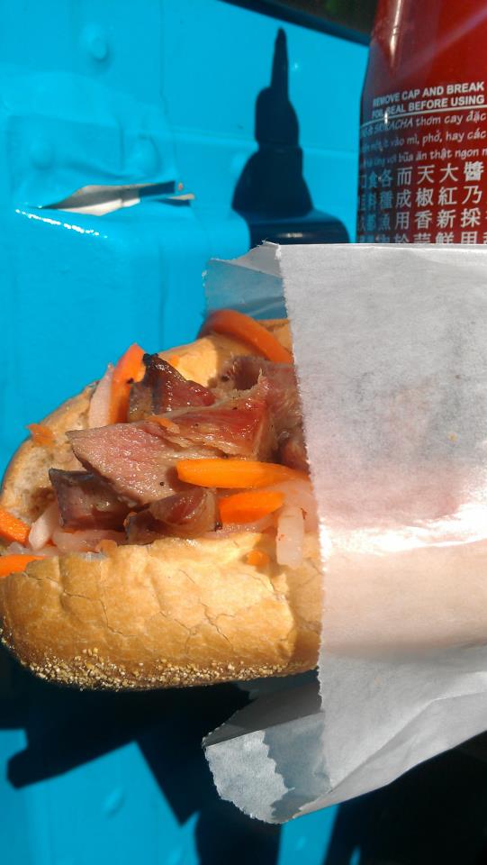 Mami-Eggroll: Mami's Food truck inspired "Banh Mi" Vietnamese sandwich