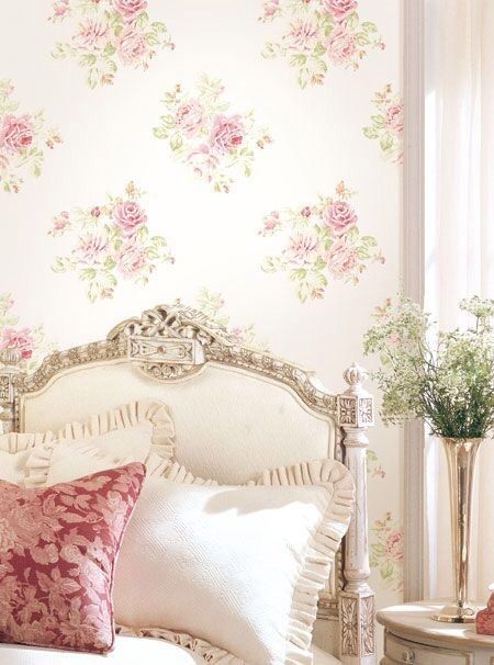 Eye For Design: Let Your Rooms Bloom With Rose Patterned Wallpaper
