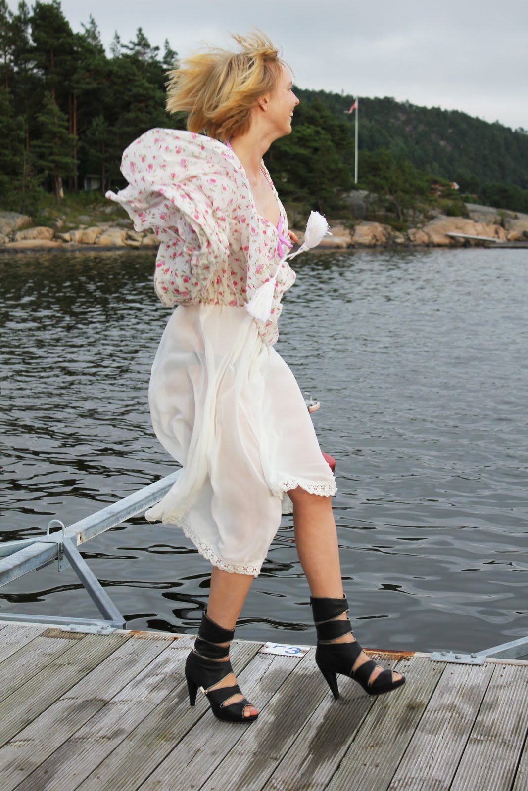 FASHION IN OSLO: Windy dresses by the sea