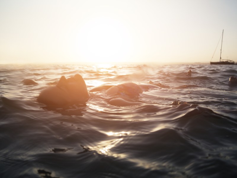 Eleni tsakiri: Αν με ηρεμεί κάτι μετά τη θάλασσα είναι το γέλιο και το ...