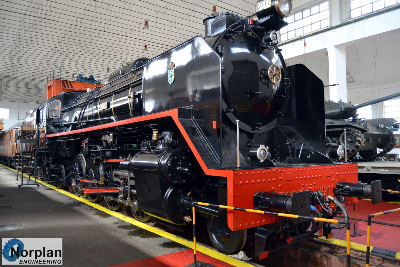 Analisis de Maquinas: Locomotora MIKADO 141F2111