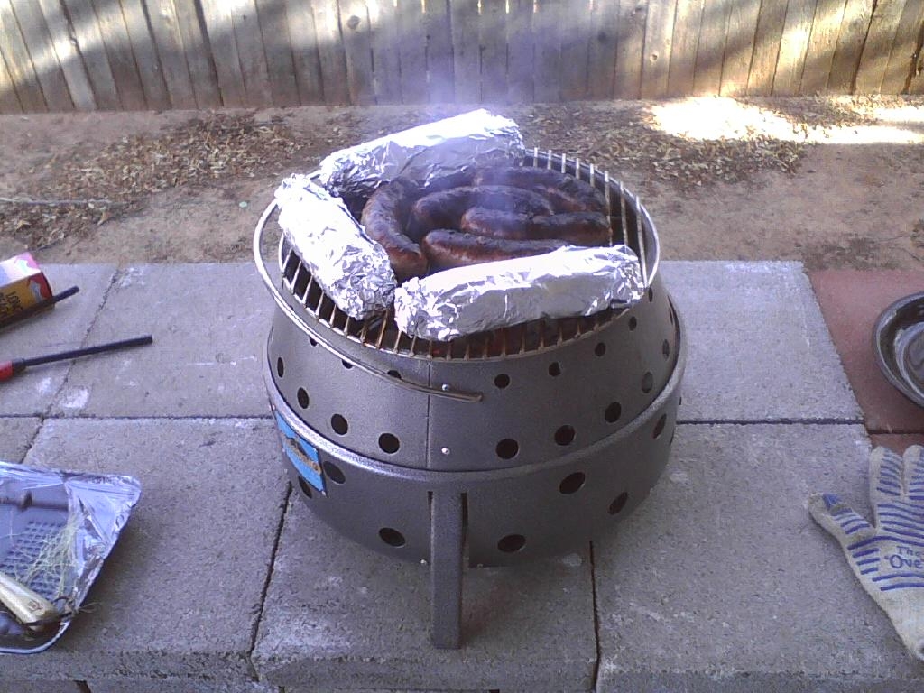 ramblings on cast iron: My third experience with the volcano stove