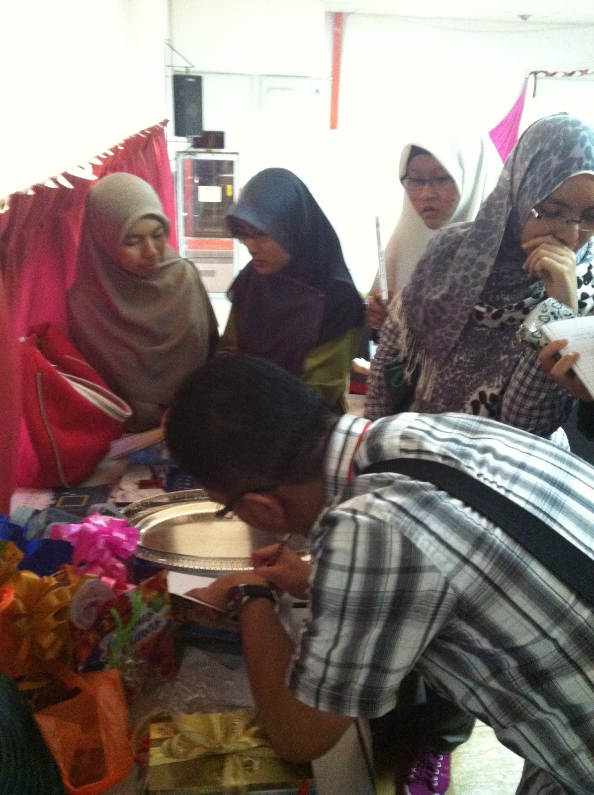 Bengkel Penulisan Kreatif KMS ~ iwan ghazali (iwan reaz)