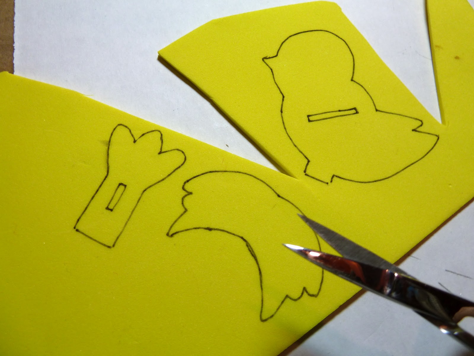 Make it easy crafts: 3-D Fun foam Easter chick—easy instructions