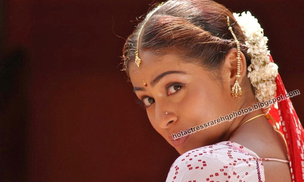 Hot Indian Actress Rare HQ Photos: Hot Tamil Actress Sada Unreleased ...