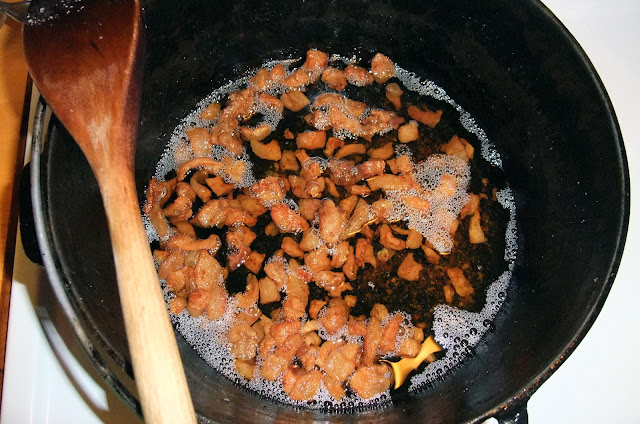 Preserved and Pickled: HOW TO RENDER LARD