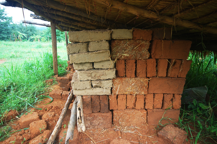 Lecy C. Picorelli - Bioarquitetura e Bioconstrução: Construção de terra ...