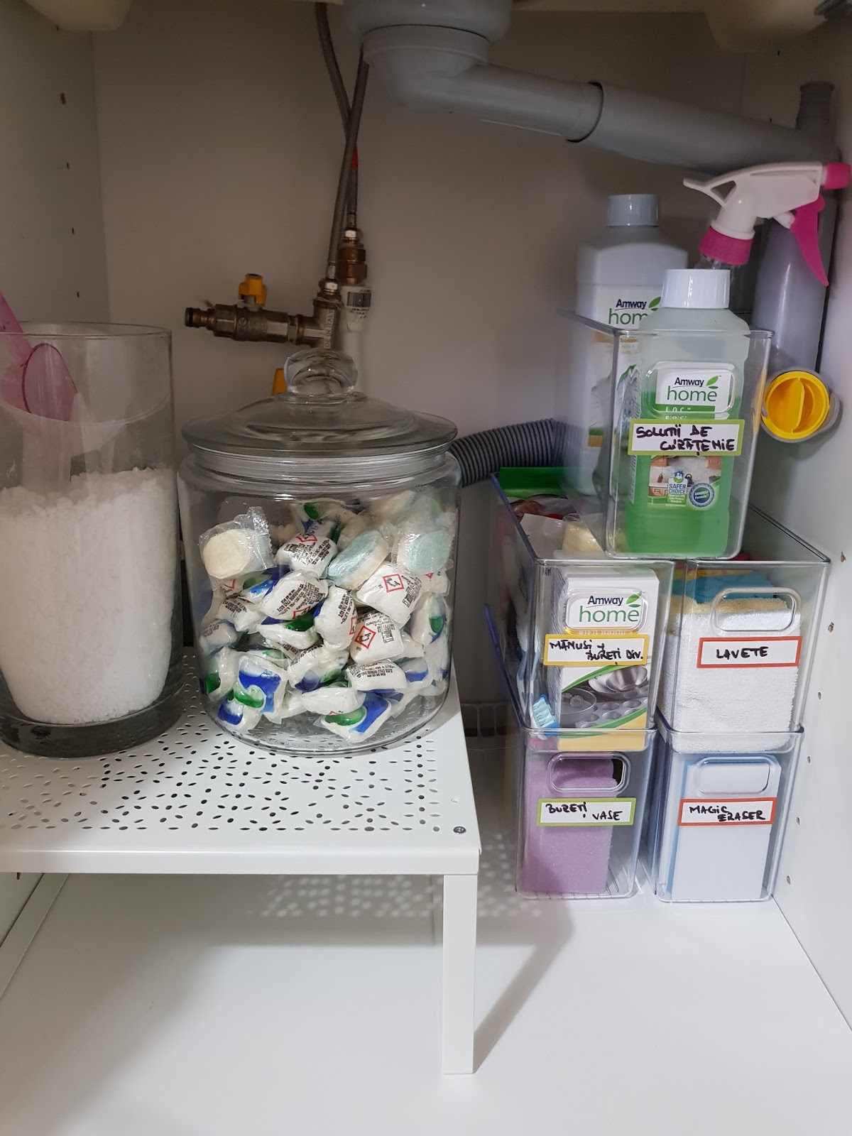 Masca mea de chiuvetă organizată și ordonată