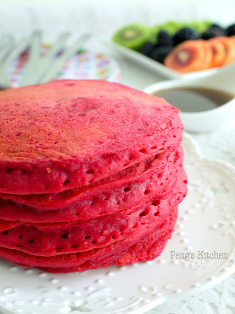 Peng's Kitchen: Beetroot Pancakes
