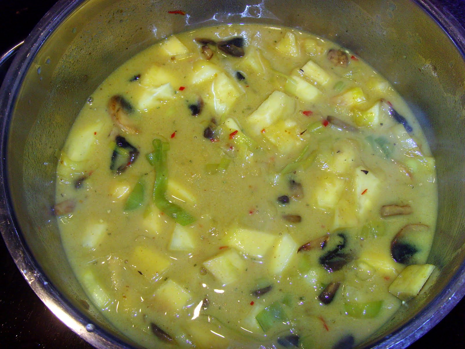 Mig og Maj: Eksotisk karrykyling med banan og lifligt duftende ris...