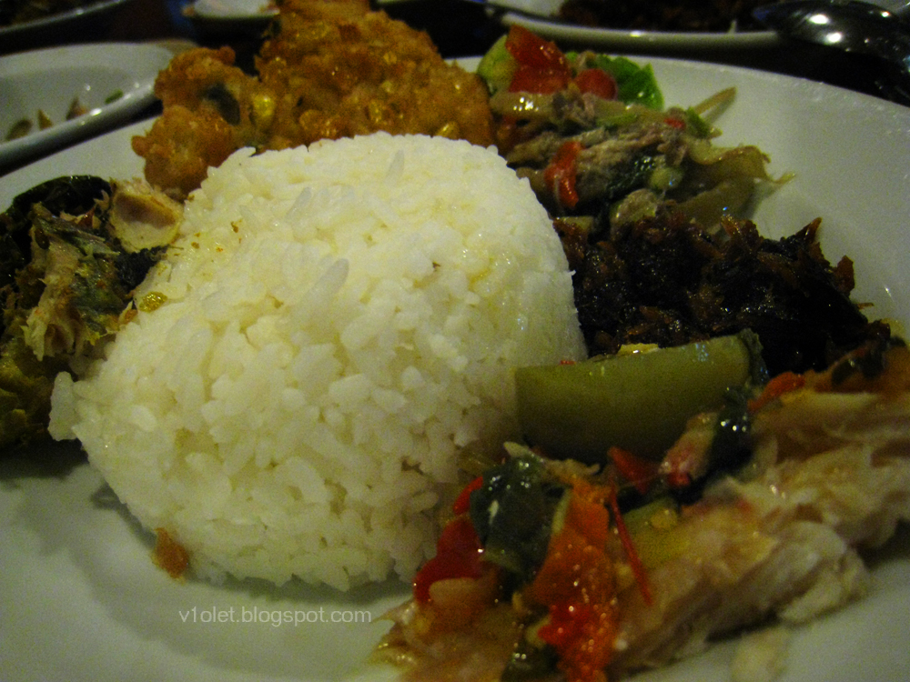 v1olet - my favorite things: Food : Beautika Masakan Manado
