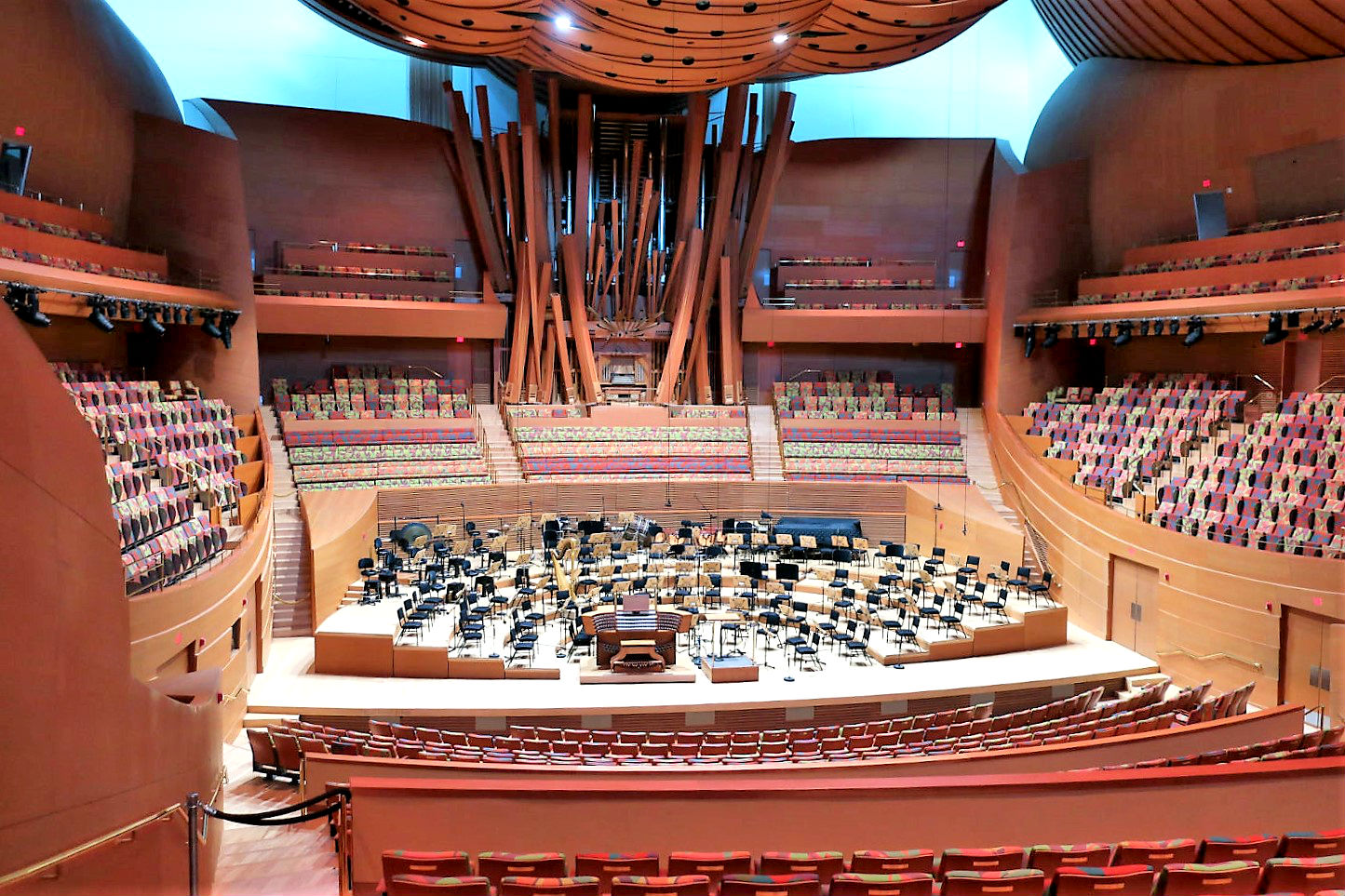 Los Angeles Theatres: Disney Hall
