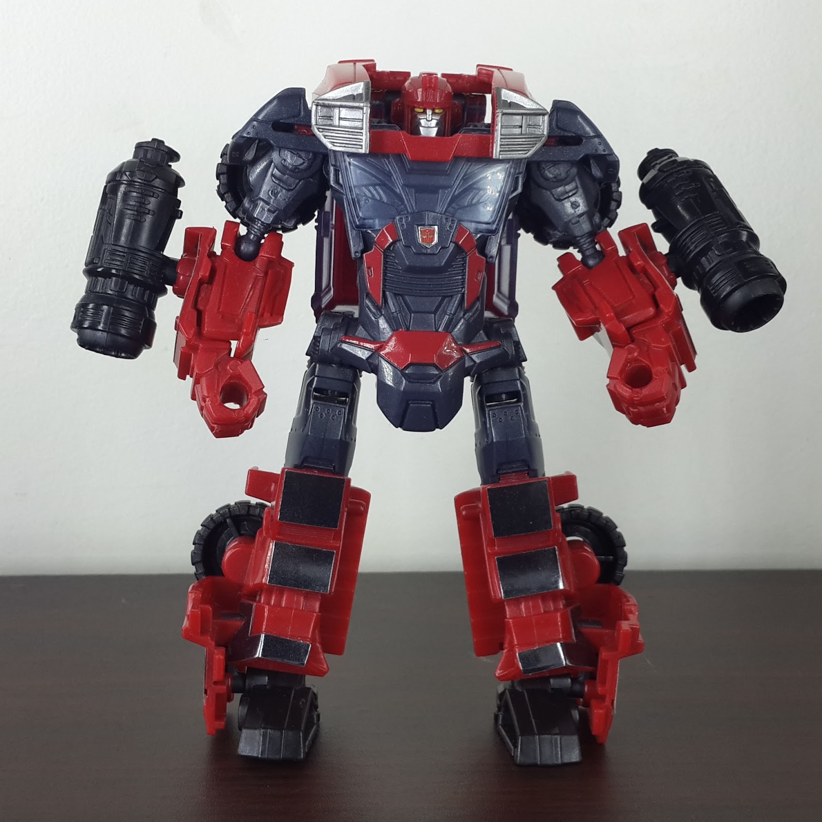 Blog Transformers.com: 1181-2: Transformers Prime Kup & Arms Micron ...