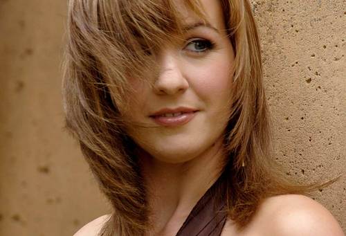 Lisa Kelly Biography - In Biography