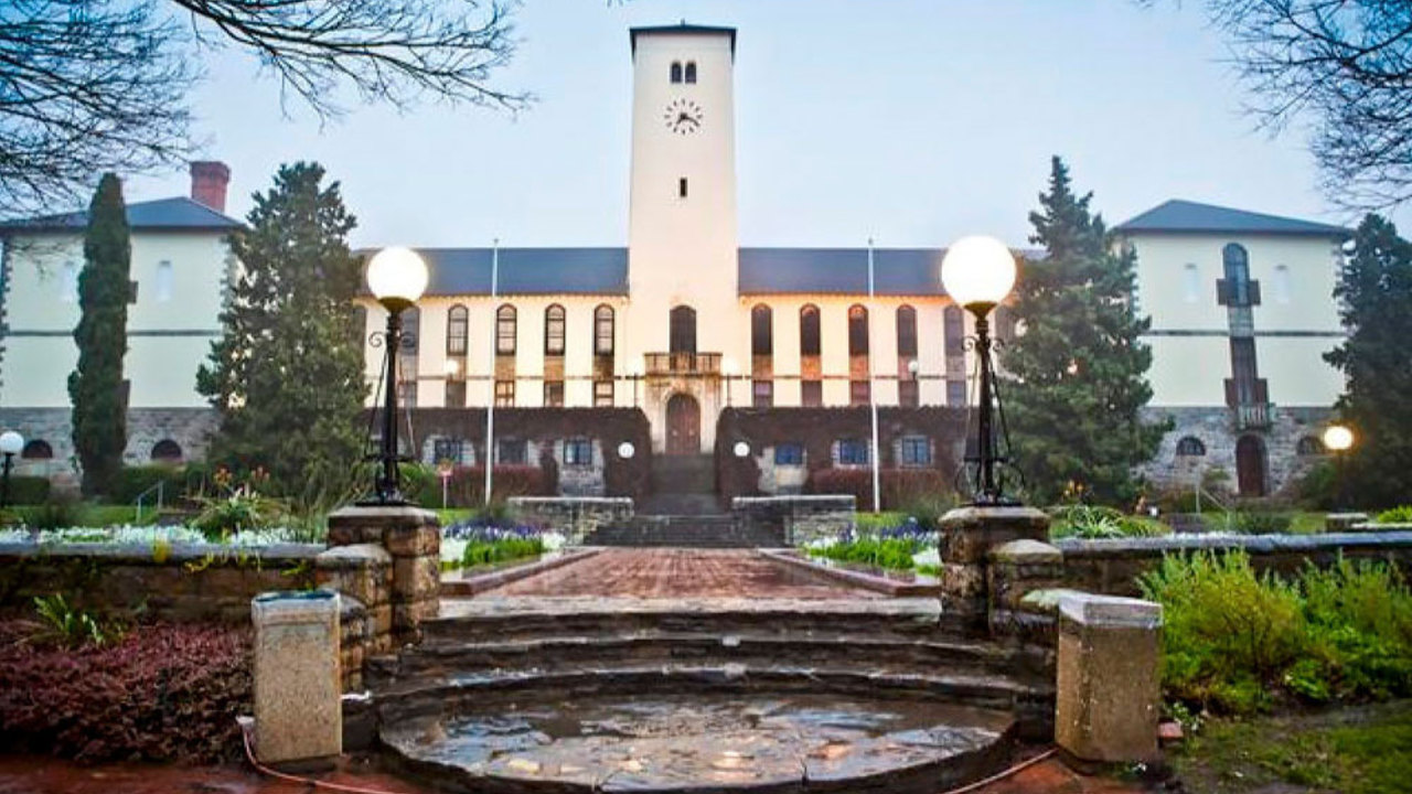 GRAHAMSTOWN - RHODES UNIVERSITY FINANCIAL WOES WON'T LEAD TO JOB LOSSES ...