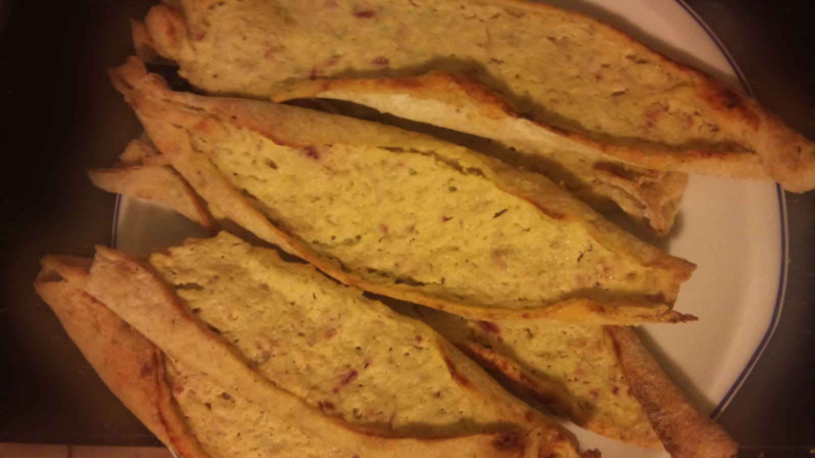 Street Food, Cuisine du Monde: Recette de pirogues à la feta, saveur ...