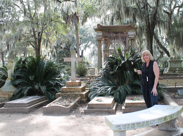 Jim and Kim's Travels: My Birthday and a Trip to Bonaventure Cemetery