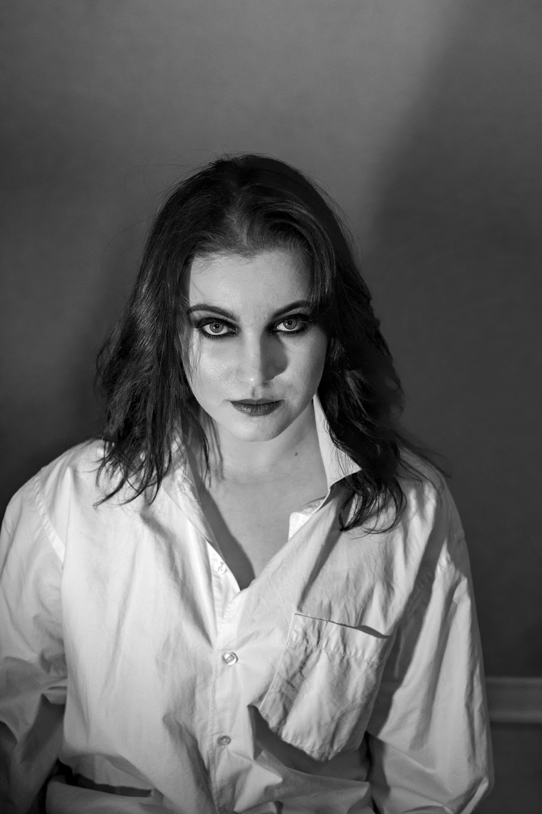 Smith...John Smith: Pascale, Noir Heroine