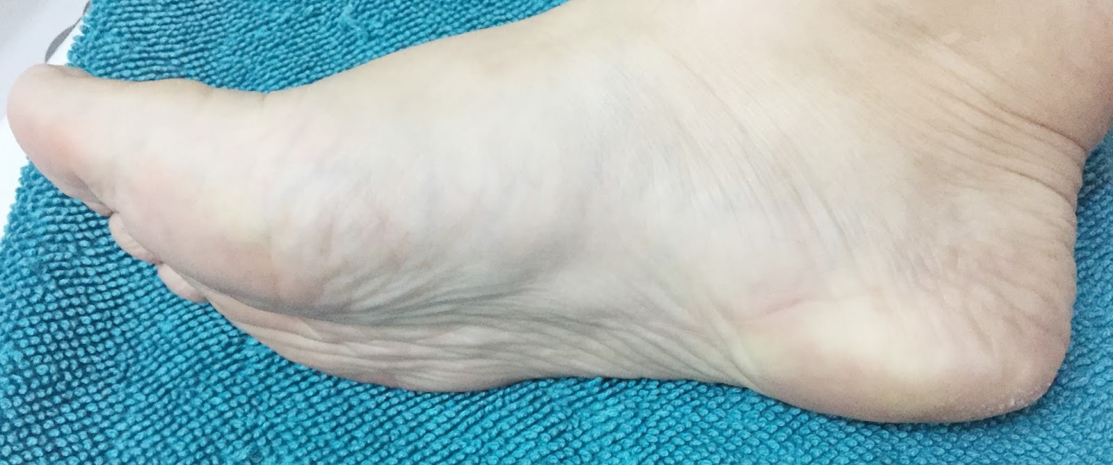 [Calmia] Silky Perfect Foot Peeling Pack | Korean Beauty Dream