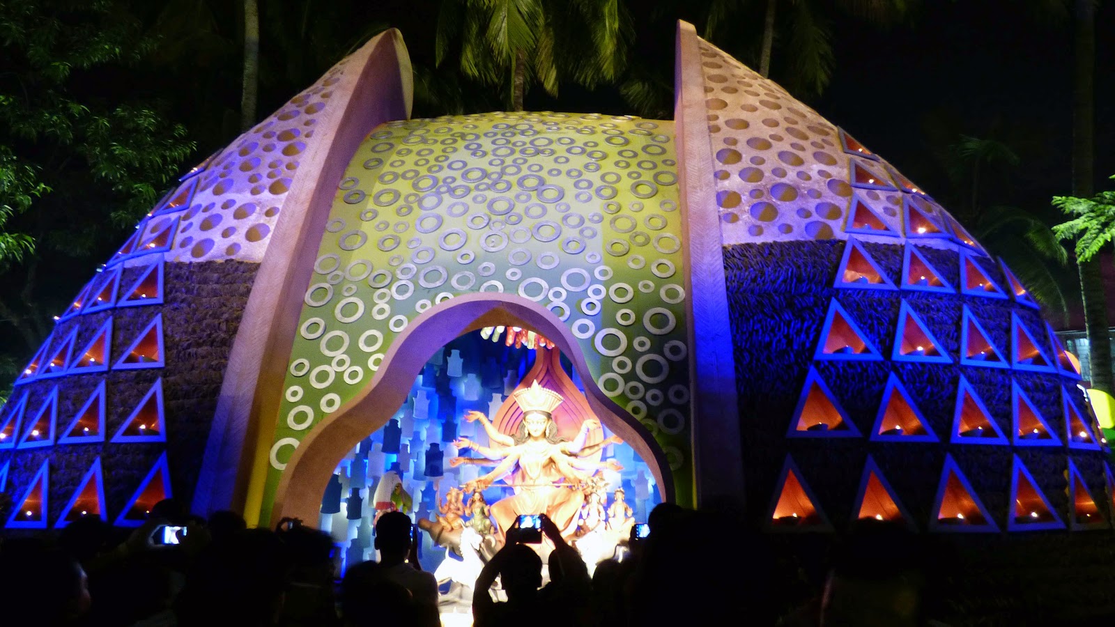Durga Puja: Barisha Club (2014)