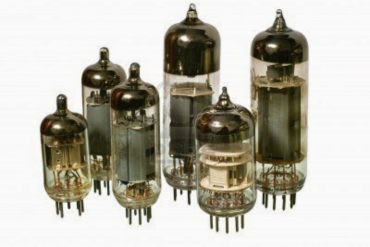 Historia De la Informática: La Primera generación (1939-1958)