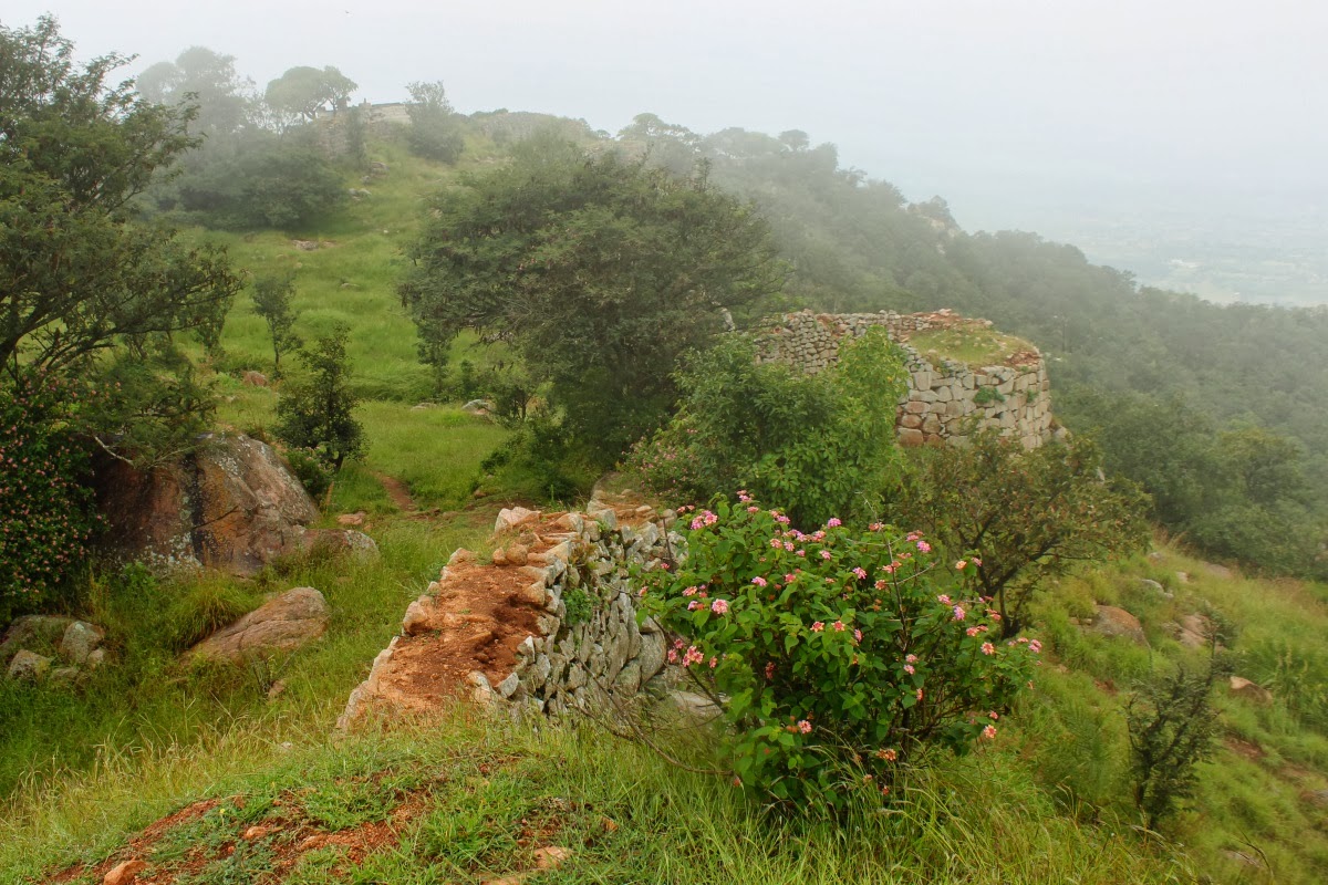 Journeys across Karnataka: Fort Makalidurga