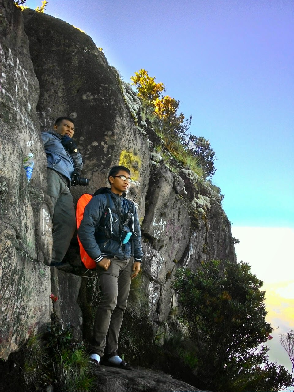 Jalur Pendakian Gunung Sumbing Via Prampelan Kaliangkrik: Keunikan ...