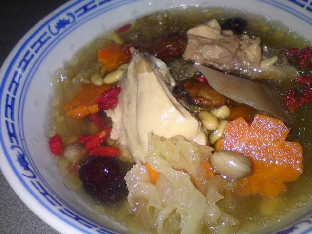 Cooking Pleasure: Eight Treasure Tonic Soup