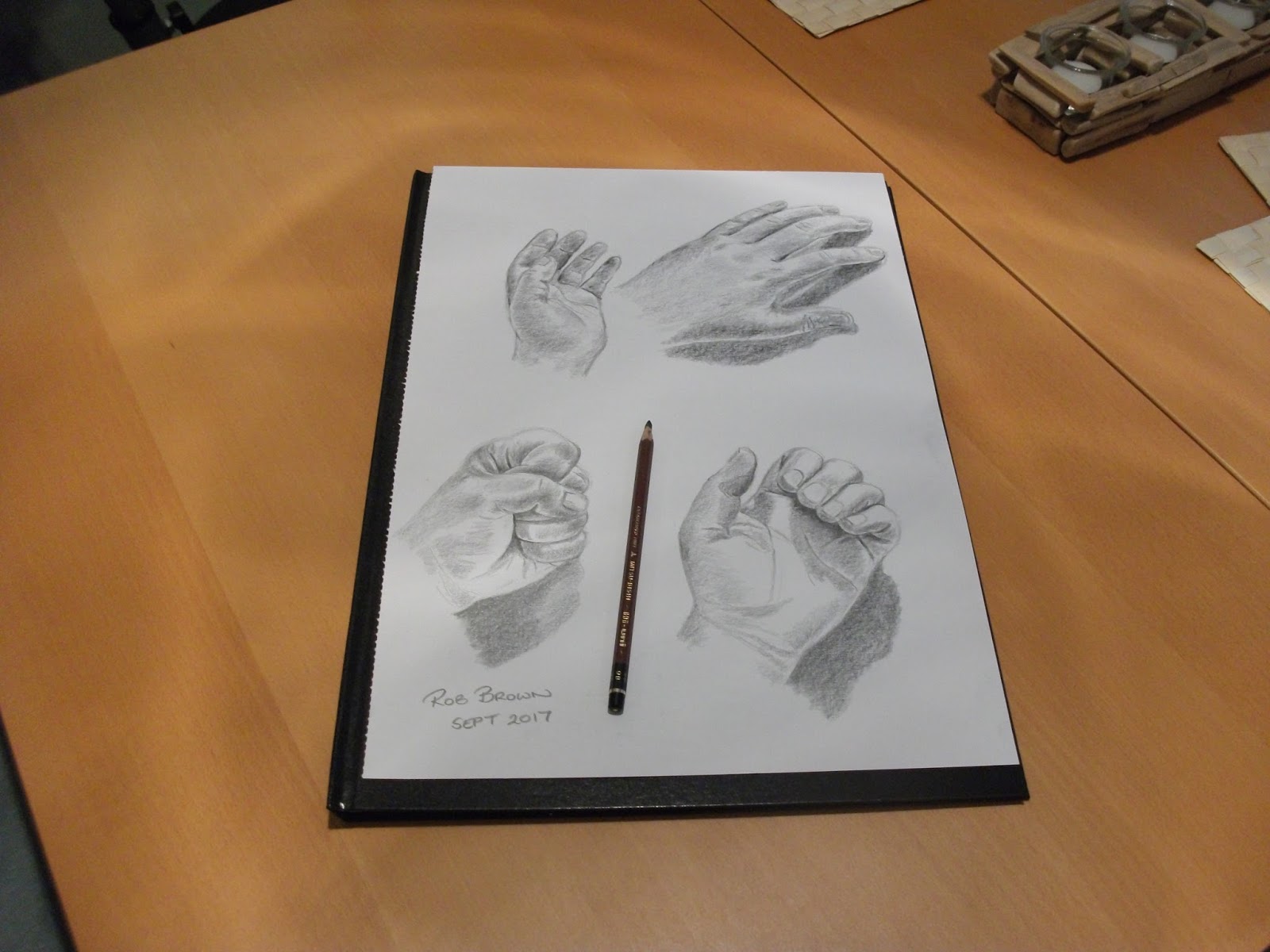 Robert Brown Animation: Drawing Hands