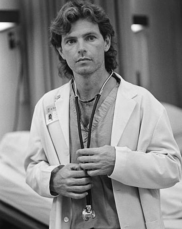 Favorite Hunks & Other Things: Bruce Greenwood ACTORS & Skin