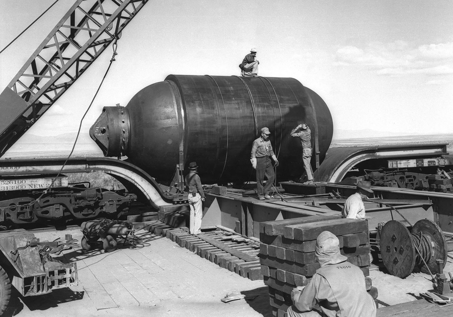 Historic Photos of the First Atomic Bomb Successfully Tested 70 Years ...