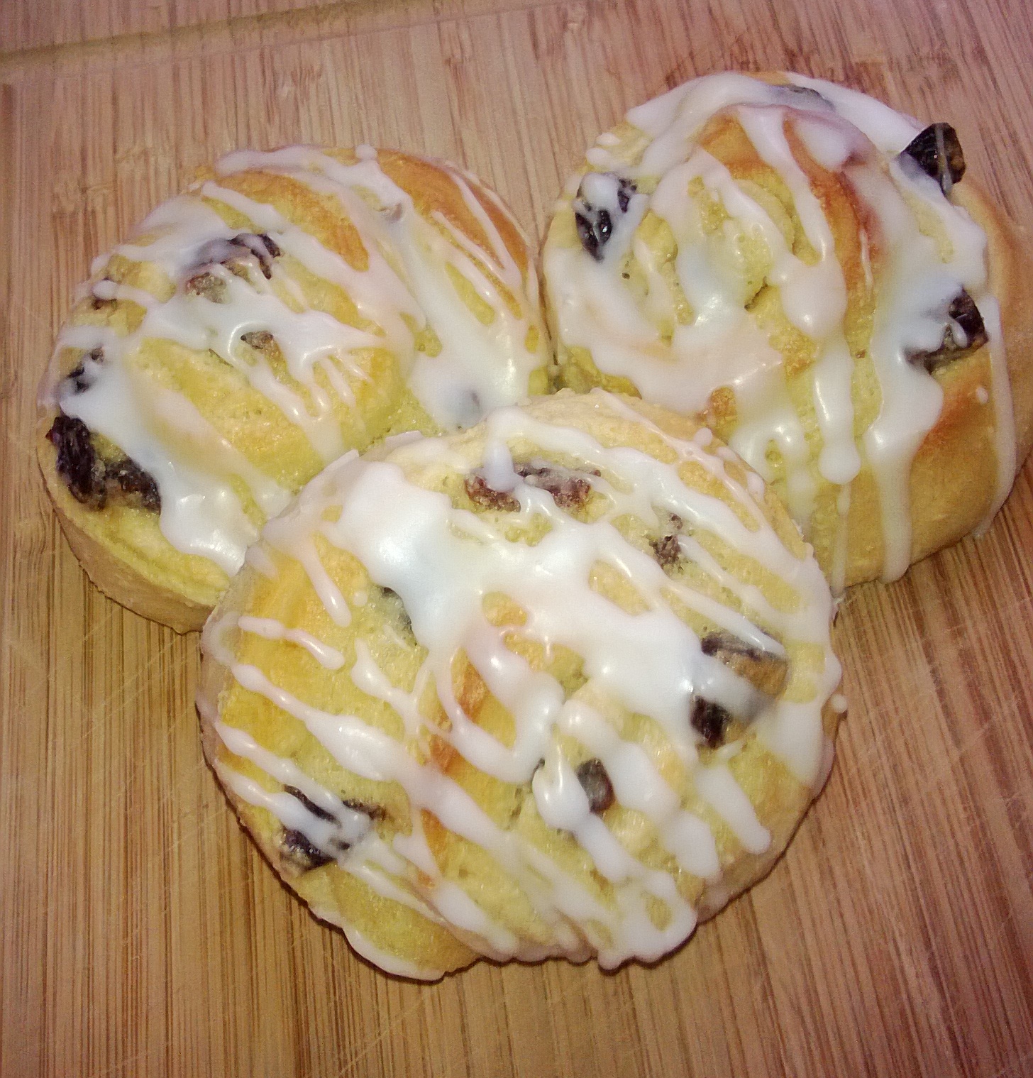 The Last Slice of Cake: Bakewell Chelsea Buns