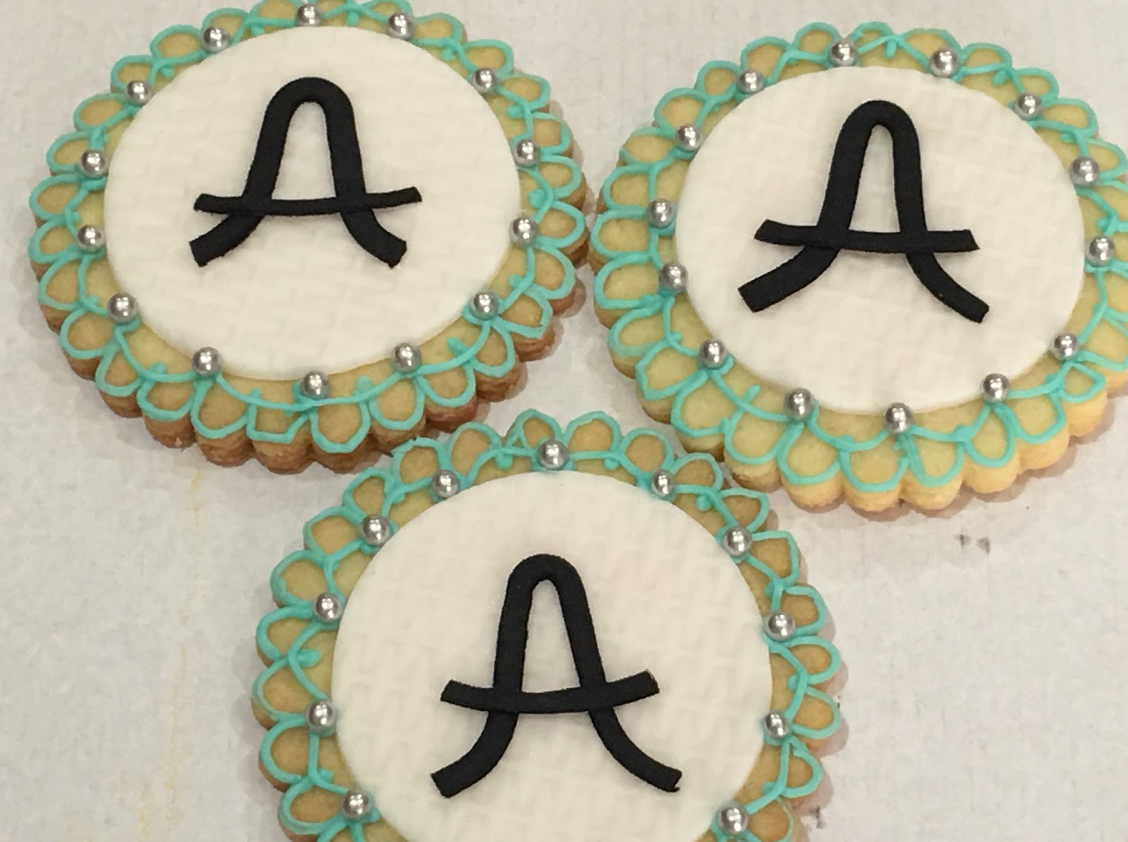 Let Them Eat Cake: Tiffany package - Cake, mini cakes, cookies ...