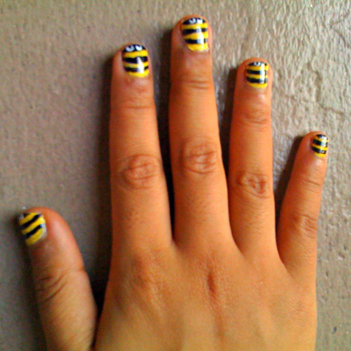 Vintage Avenues: Nail Dare: Booby Traps