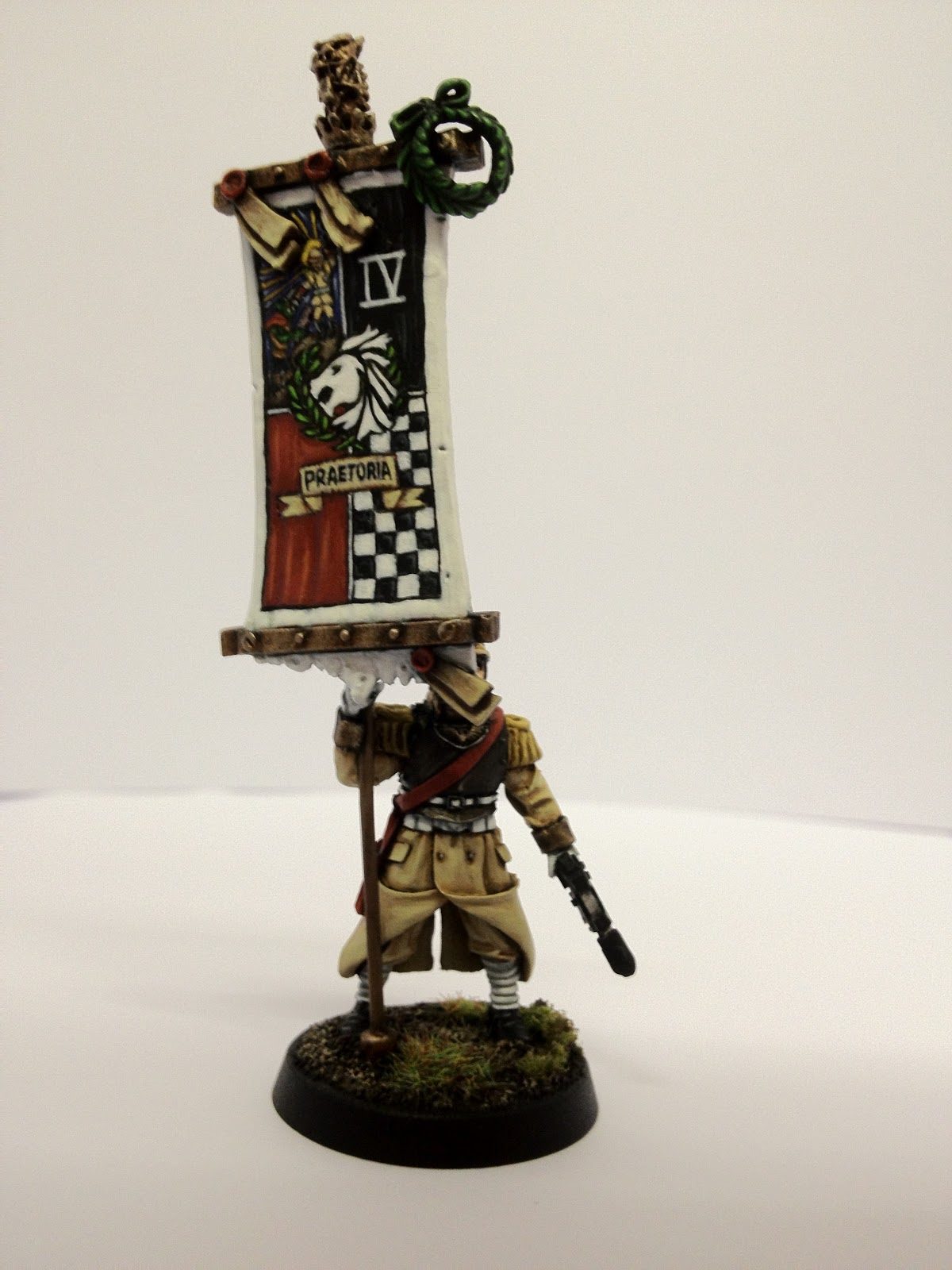 'till you see the whites of their eyes... 4th Praetorian Mechanised ...