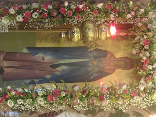 ΘΕΙΑ ΛΕΙΤΟΥΡΓΙΑ ΣΤΟ ΜΗΤΡΟΠΟΛΙΤΙΚΟ Ι. ΠΑΡΕΚΚΛΗΣΙΟ ΤΗΣ ΑΓΙΑΣ ΦΩΤΕΙΝΗΣ ...