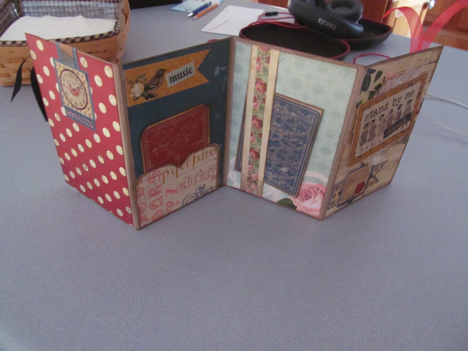 Creative Corner Studio: File Folder Album