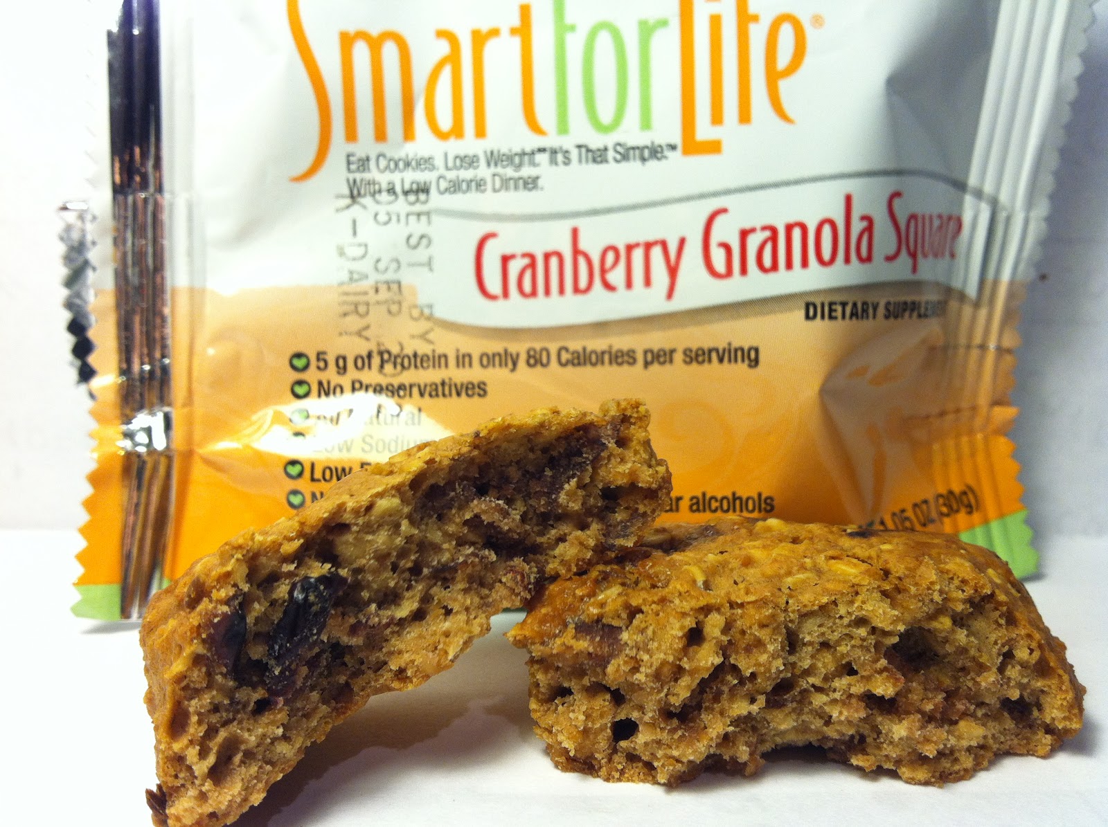 Crazy Food Dude: Review: SmartForLife Cranberry Granola Square