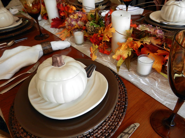 A Perfect Setting: A Setting for Fall