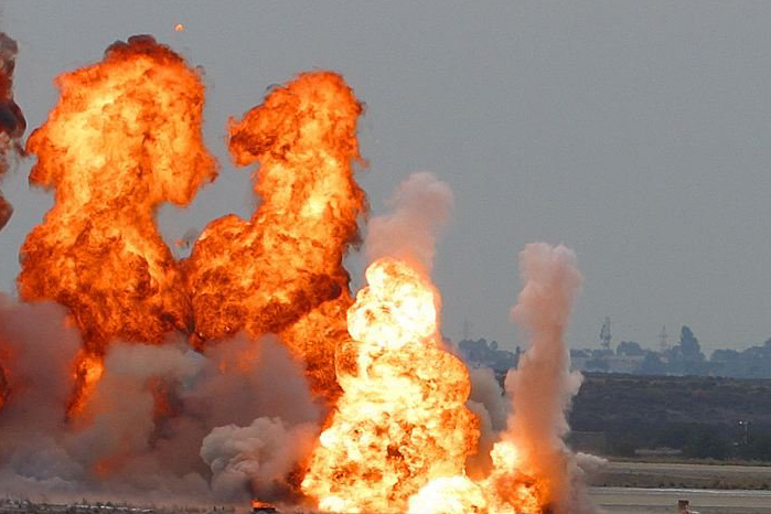 Metal Manufacturing Industries: ¿Necesito una puerta contra explosión?