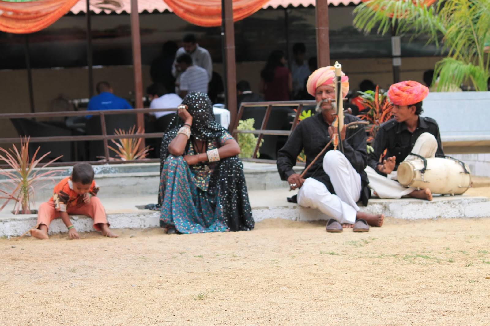 jayantiblogshere: Unusual Occupations - Nomad singers of folklore