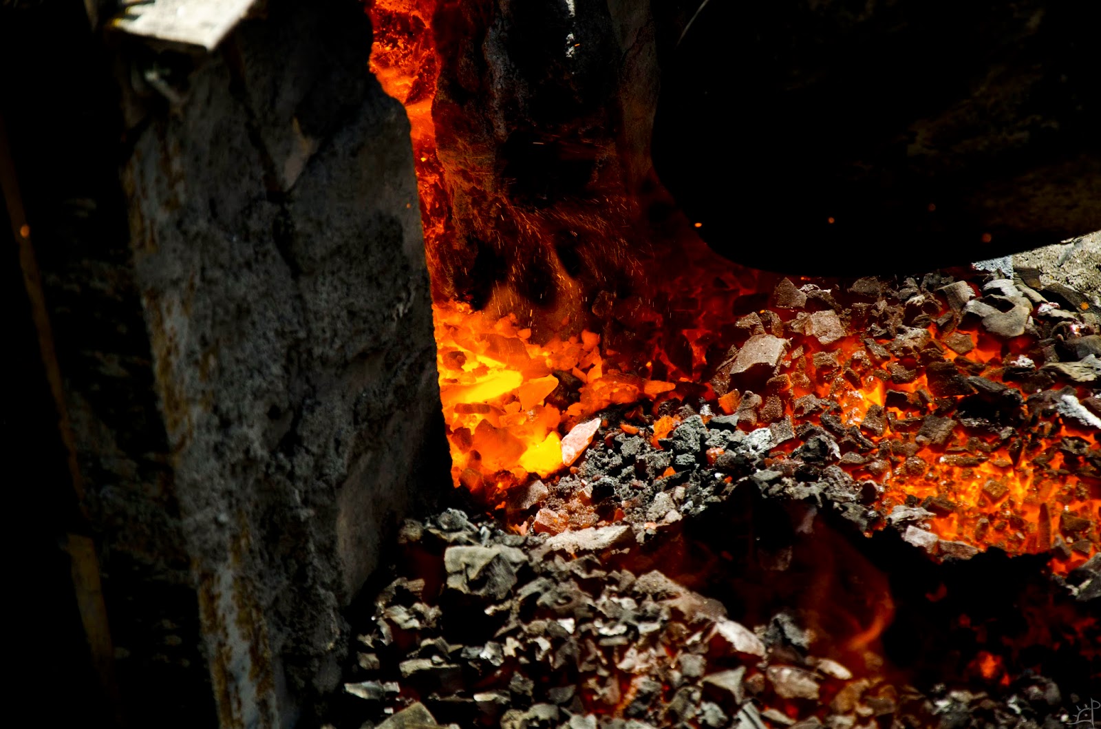 Shards of the Dark Age: The Catalan Forge