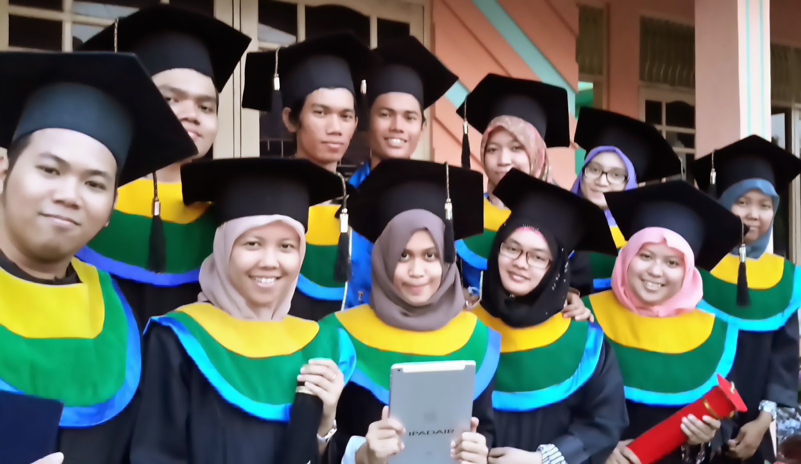 JAYA GEMILANG TOGA: FITTING TOGA FAKULTAS TEKNIK SIPIL" SEPTEMBER CERIA"