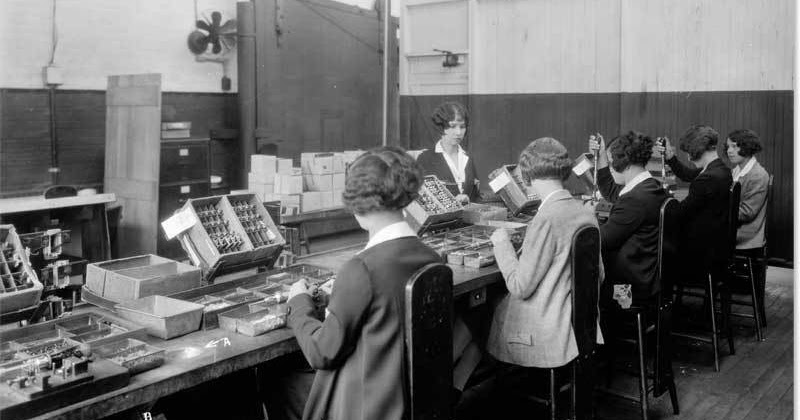 Administración "la visión de un adolescente": Escuela Cientifica