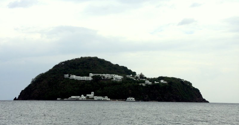 Sights and Spices: Sights: Bellarocca Island Resort - The Beautiful Rock