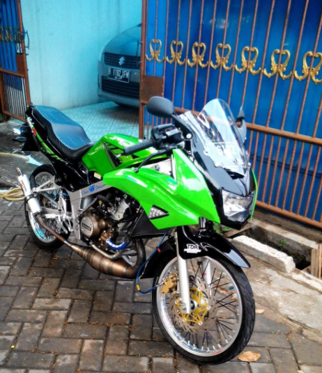 100 Modifikasi Ninja R Foto Gambar Terbaru - Modifikasi Motor 2017